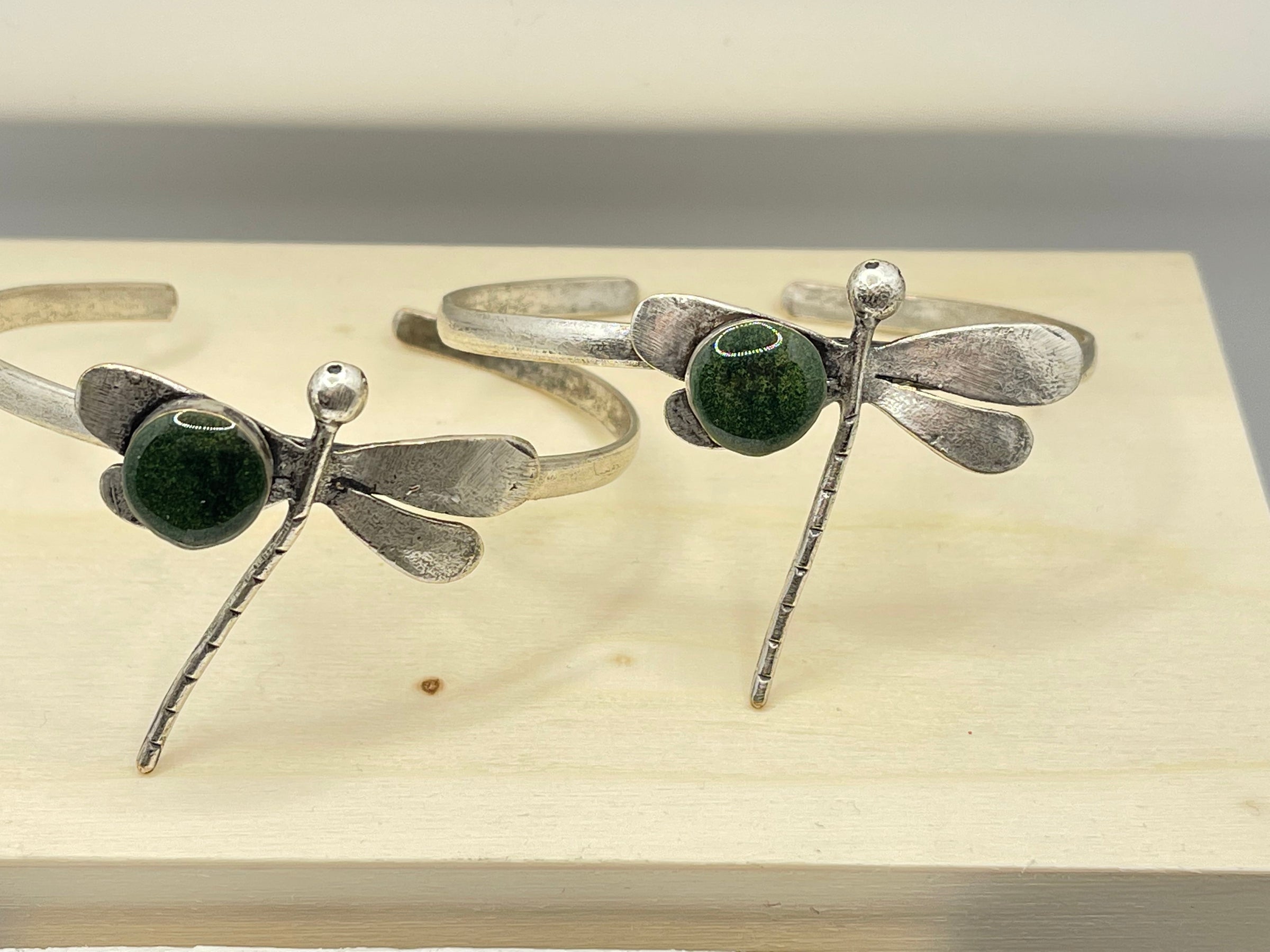 dragonfly arm cuff